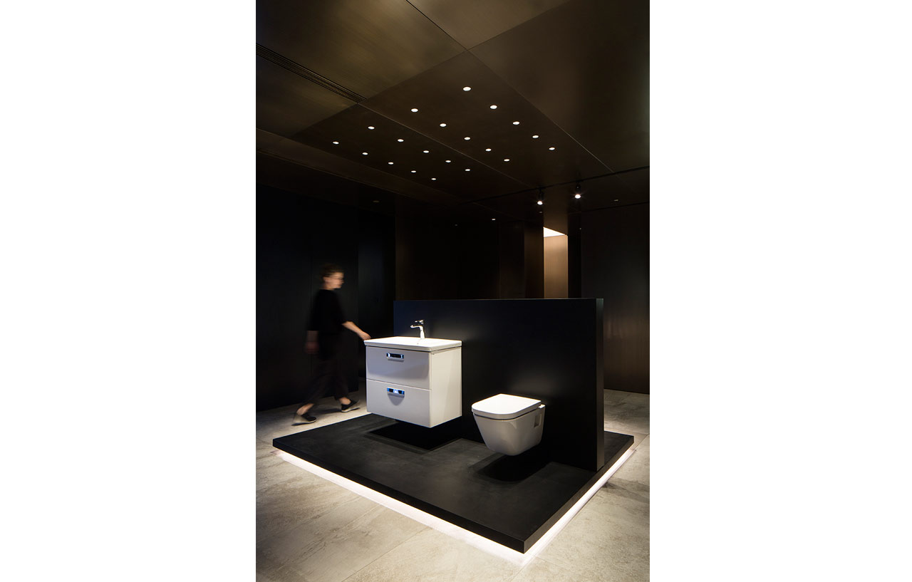 Roca Gallery – DESFA GROUP INC.